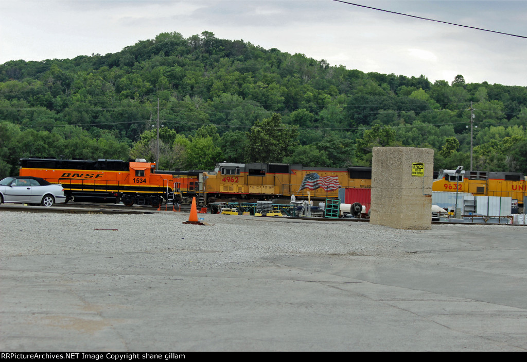 BNSF 1534 and 2 Up units Waite for there next call.